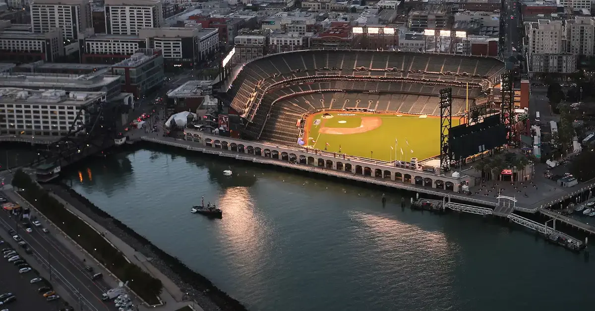 Elevating the Fan Experience with Cutting-Edge Wi-Fi at Oracle Park ...